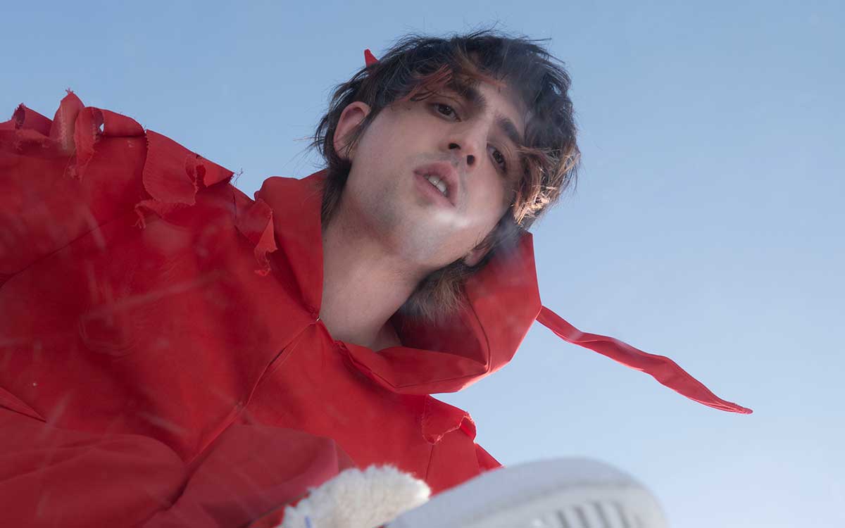 Porter Robinson Umumkan Single Dan Album Baru Smile! :D
